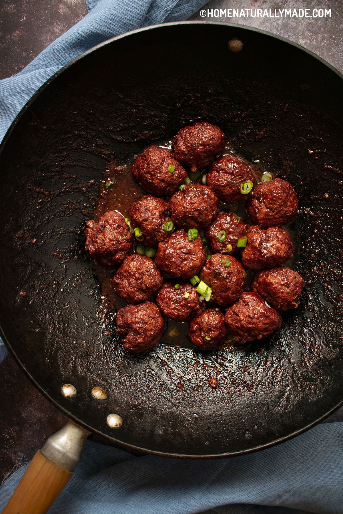 Red Braised Pork Meatballs {Hong Shao Shi Zi Tou} - HomeNaturallyMade