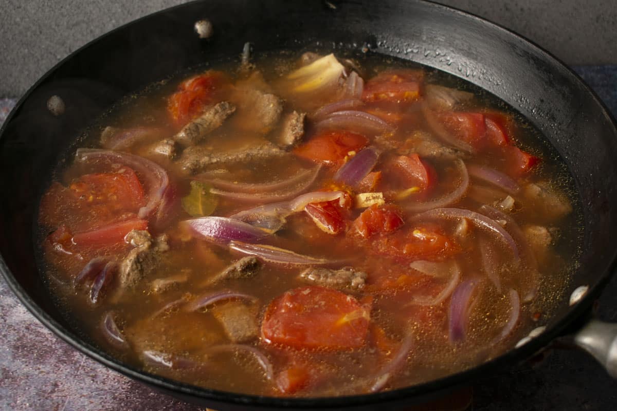 Beef Soup with Potatoes Daikon 牛肉土豆萝卜汤 | HomeNaturallyMade
