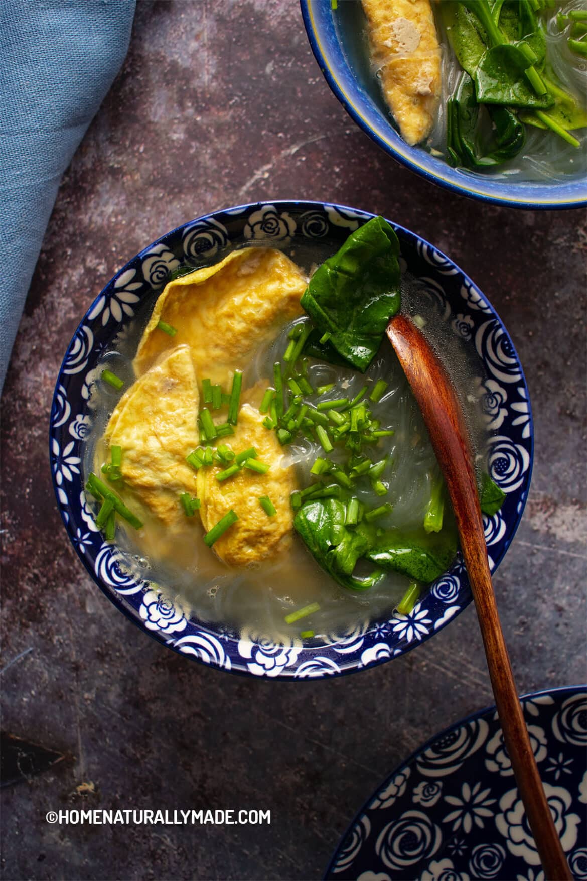 Spinach DanJiao FenSi Soup {菠菜蛋饺粉丝汤} - HomeNaturallyMade