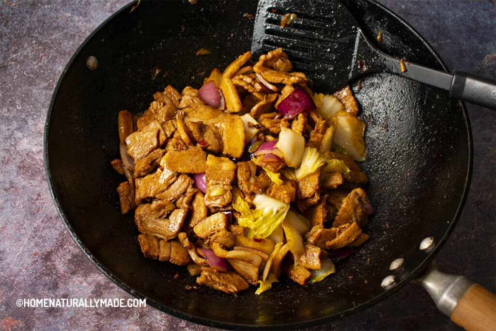 Twice Cooked Pork {Family Style 回锅肉} | HomeNaturallyMade