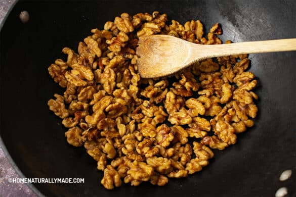 Candied Walnuts {Easy Yummy Chinese Style} - HomeNaturallyMade
