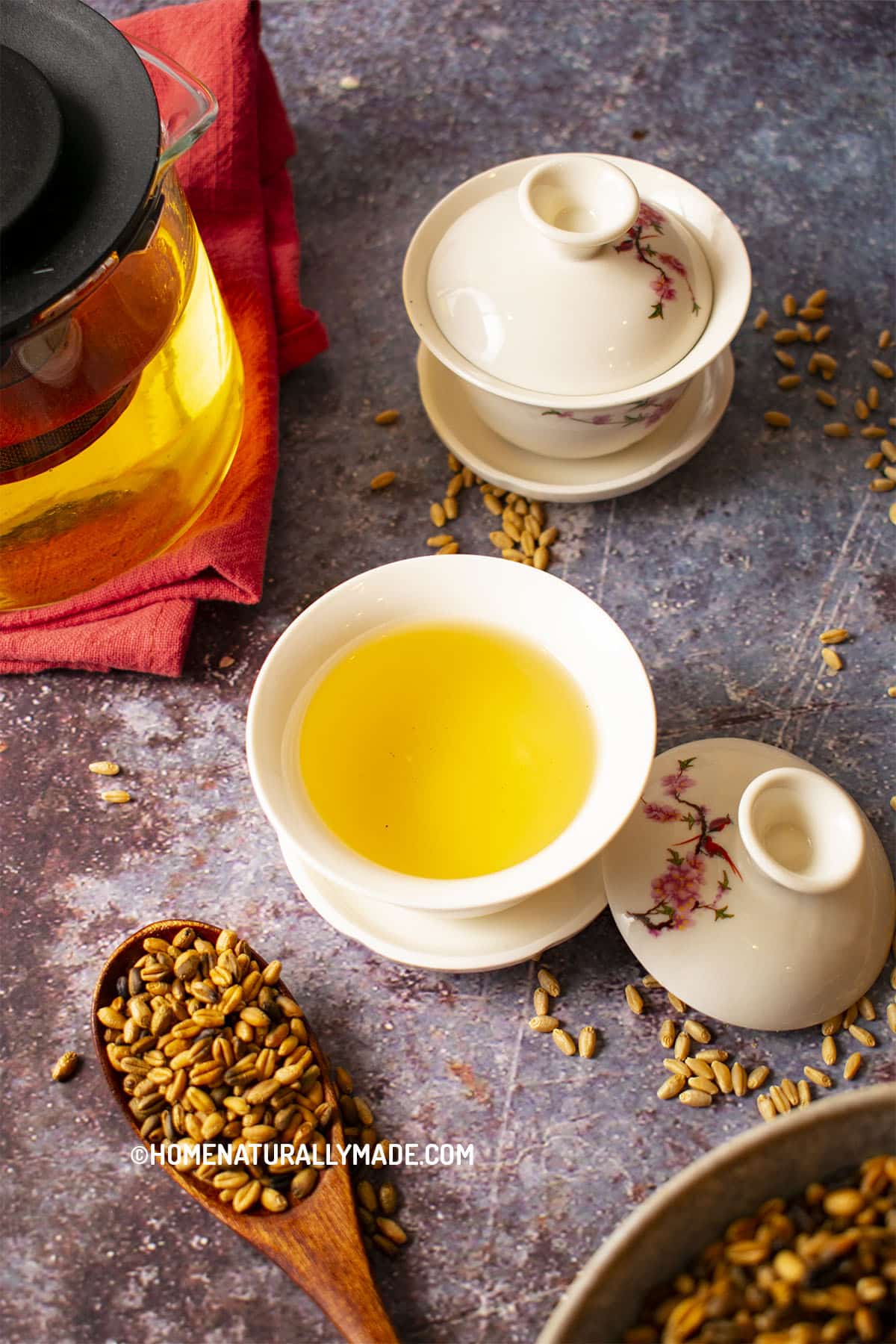 Korean Barley Tea {Homemade Da Mai Cha 大麦茶} - HomeNaturallyMade