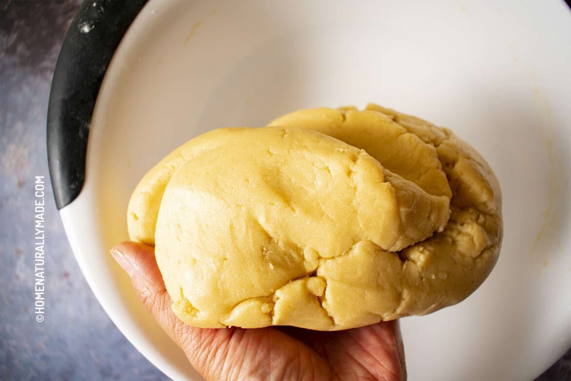 Cantonese Mooncake {Easy Healthy Yummy Way} - HomeNaturallyMade