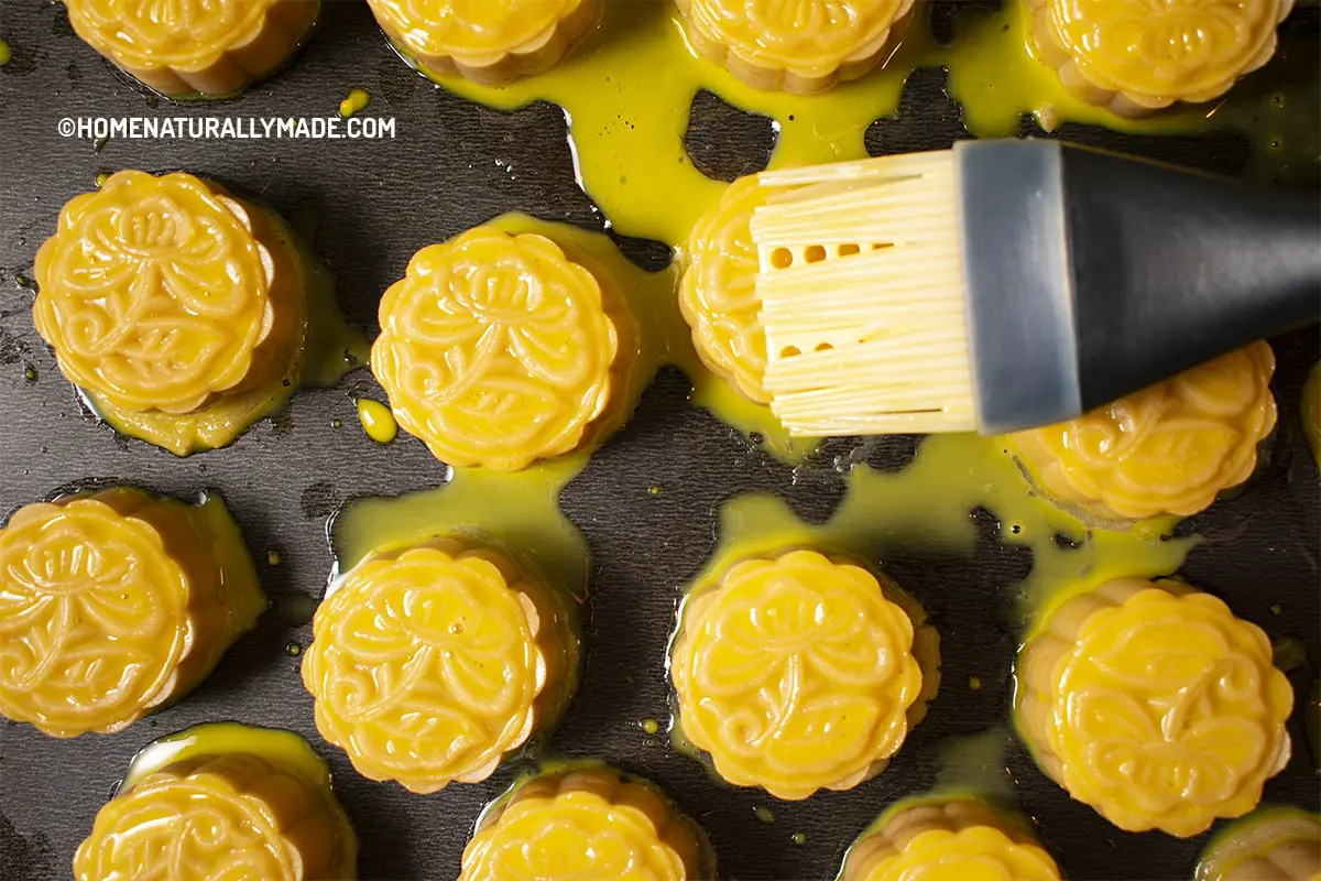 Cantonese Mooncake {Easy Healthy Yummy Way} - HomeNaturallyMade