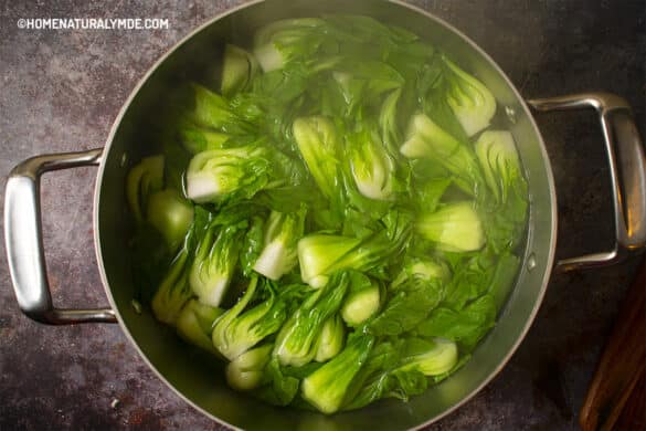 Xiang Gu Ji Tang {Chinese Mushroom Chicken Soup} - HomeNaturallyMade