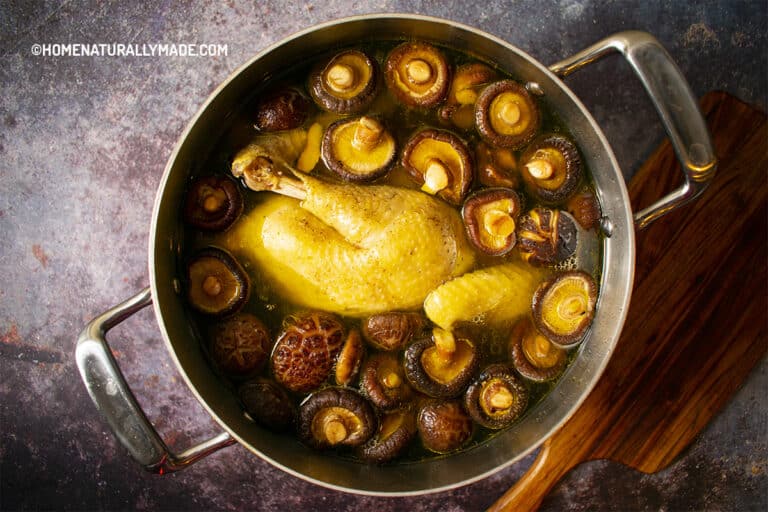 Xiang Gu Ji Tang {Chinese Mushroom Chicken Soup} - HomeNaturallyMade