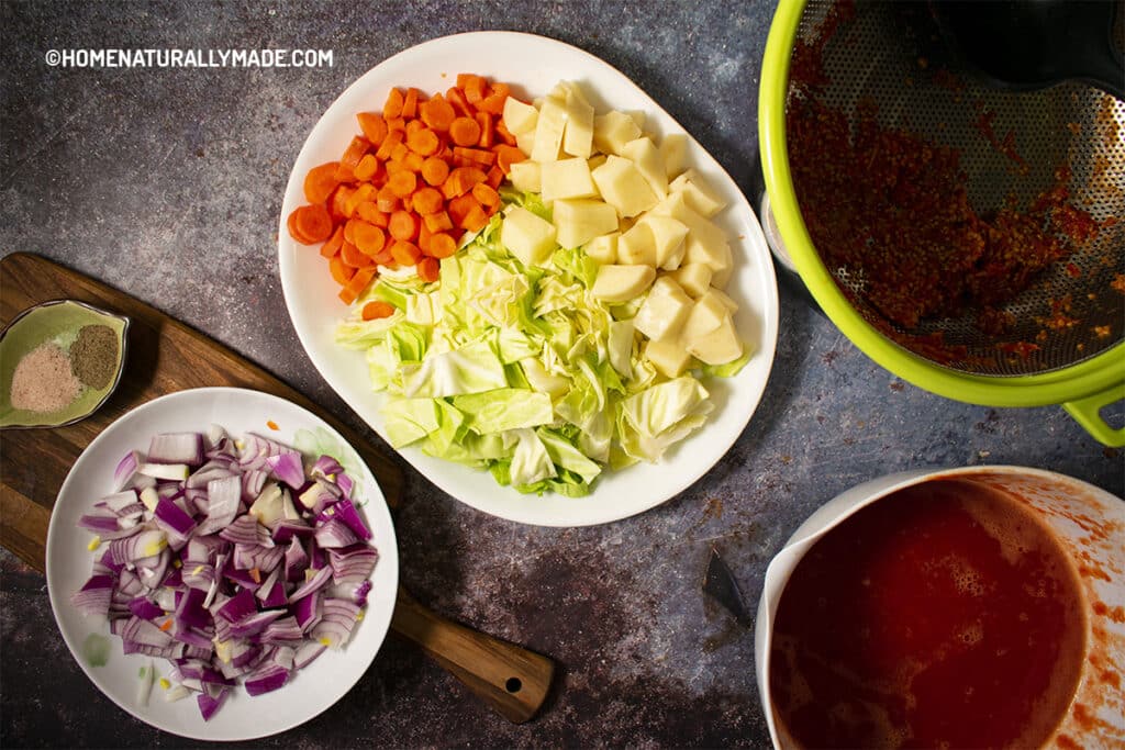 Luo Song Tang {Shanghai-Style Borscht Soup} - HomeNaturallyMade