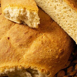 Easy Country Bread - HomeNaturallyMade