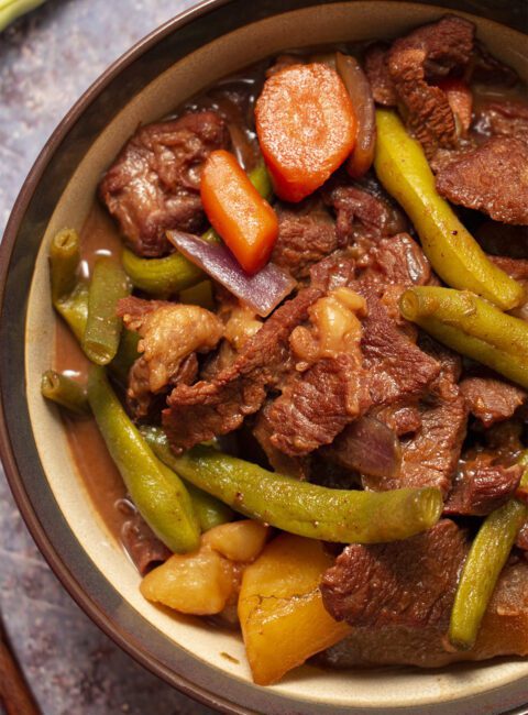 Red Braised Beef {Hong Shao Niu Rou} - HomeNaturallyMade