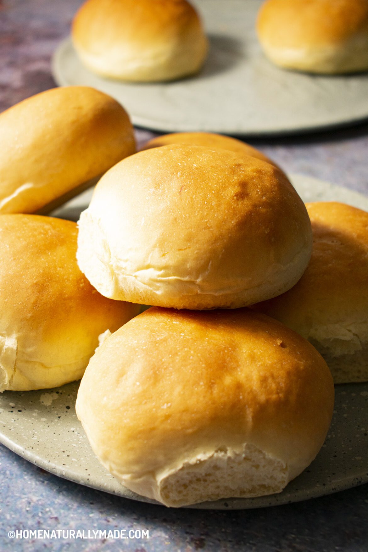Homemade Burger Buns - HomeNaturallyMade
