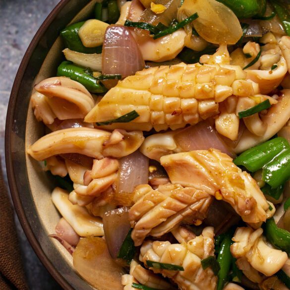 Squid Stir Fry {Traditional Chinese Style} - HomeNaturallyMade