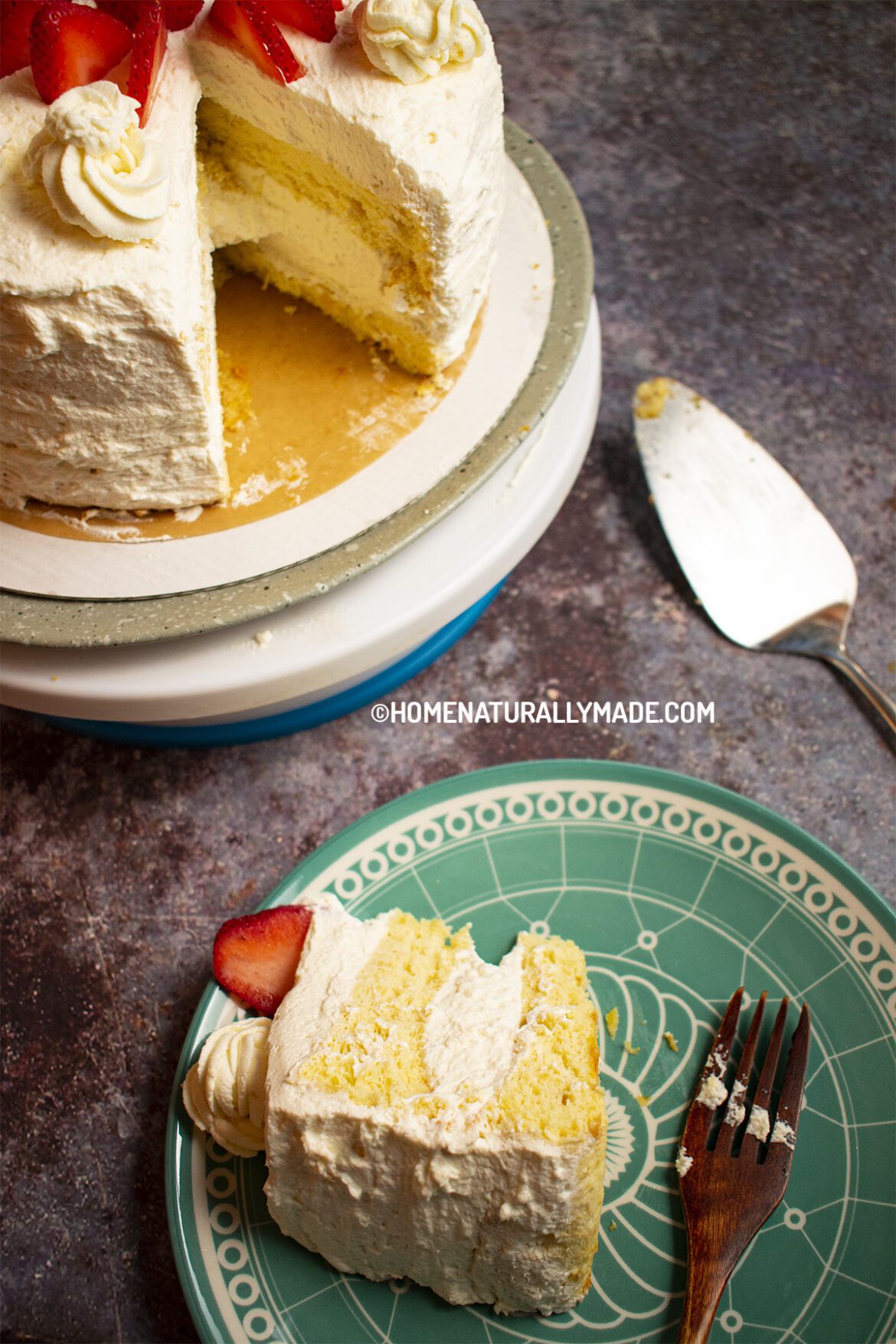 Chinese Sponge Cake with Whipped Cream - HomeNaturallyMade