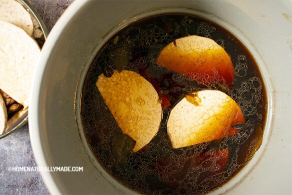 Yu Tou Kou Rou {Pork Belly with Malanga} - HomeNaturallyMade