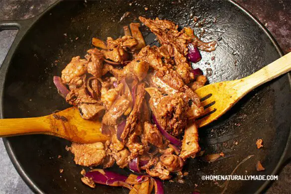 Hong Men Yang Rou {Braised Lamb Stew} - HomeNaturallyMade